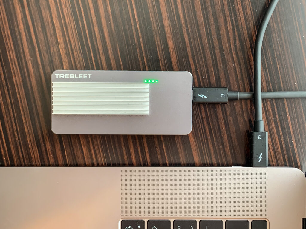Macユーザー必見！最強最速の外付けSSDを紹介！M1対応Thunderbolt3【TREBLEET M.2ハードケース】 - さくらっちブログ
